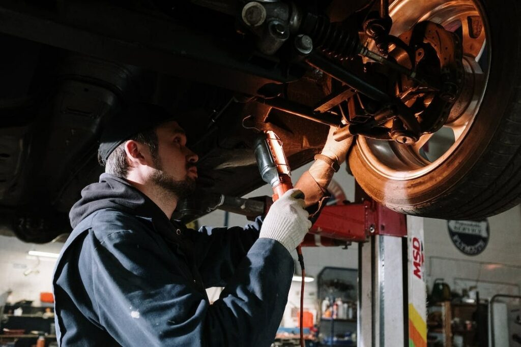Where to Find the Best Collision Center?