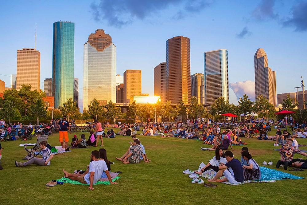 Skyline Sights: Spots to Catch Houston’s Stunning Skyline